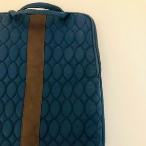 lug | Accessories | Lug Laptop Carrying Bag | Poshmark
